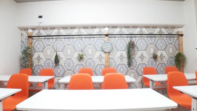 【定期除菌】★新大阪駅から一直線3分で迷わない!★22名収容●【全て無料】WiFi&大画面モニター等●会議室シャルム新大阪の写真11