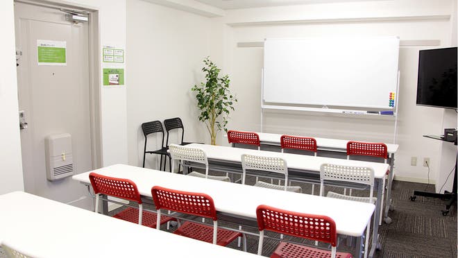 49型モニター♪天満橋駅徒歩5分♪Wi-fi♪1~14名程度♪見学・飲食可♪窓2か所♪会議、商談、面接、オフ会などに最適♪の写真3