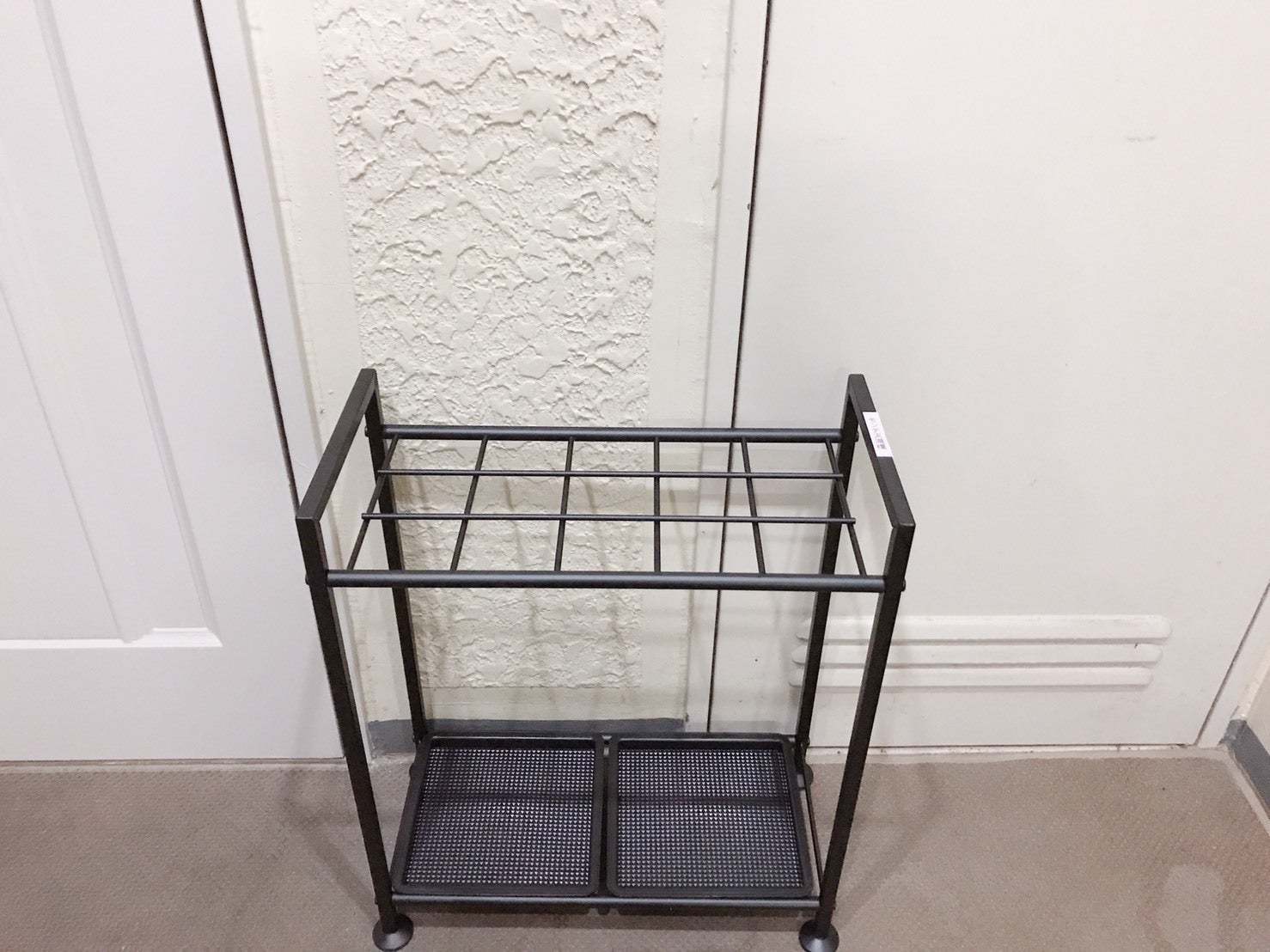 天満橋駅徒歩5分♪49型モニター♪Wi-fi♪1～14名程度♪見学・飲食可♪窓2か所♪会議、商談、面接、オフ会などに最適♪の写真10