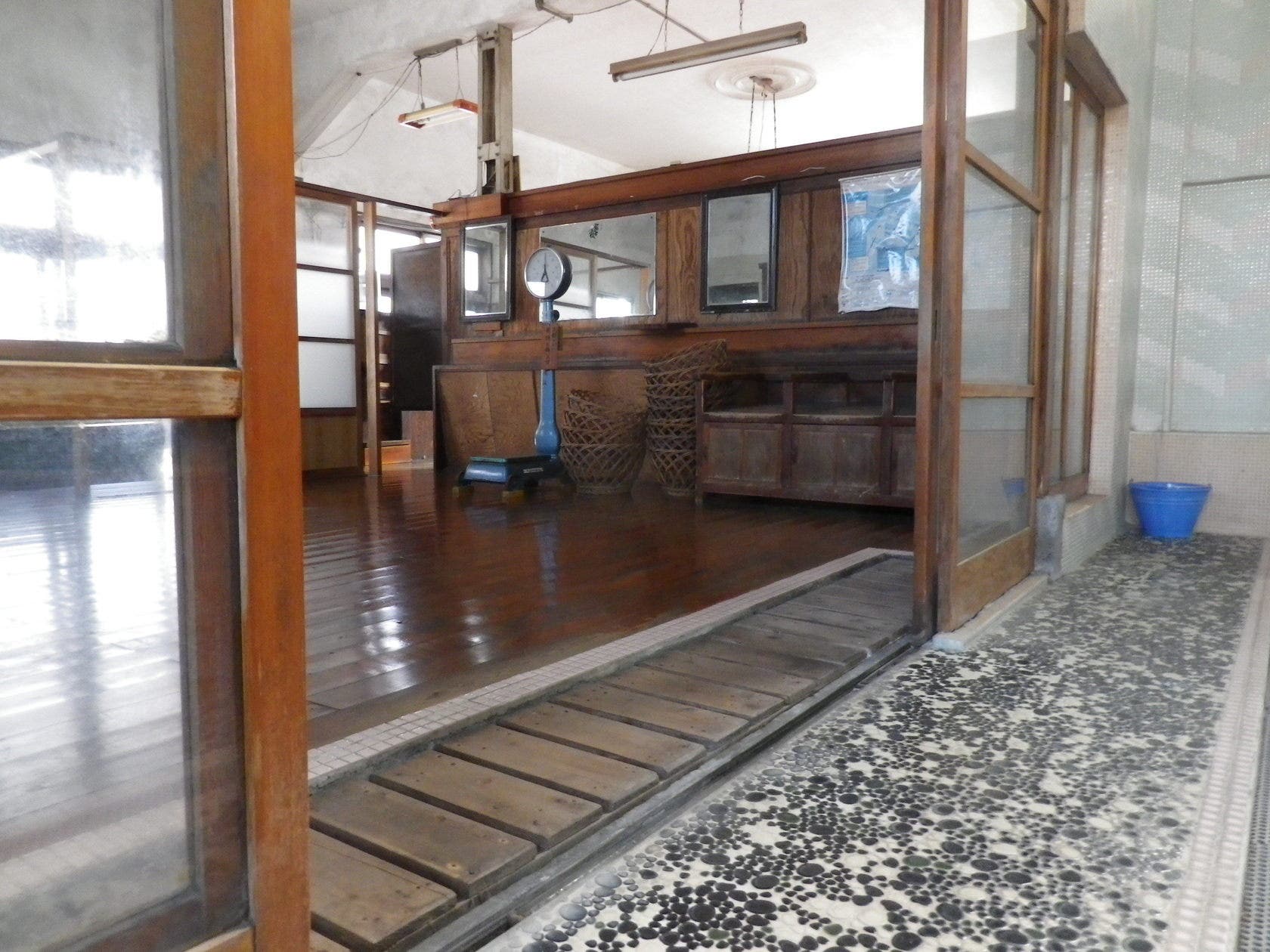 昭和レトロの元銭湯「吉田温泉」・沼津港近く・撮影・ギャラリー・イベント・ひとりオフィス・ラブライブ聖地への途中の写真11