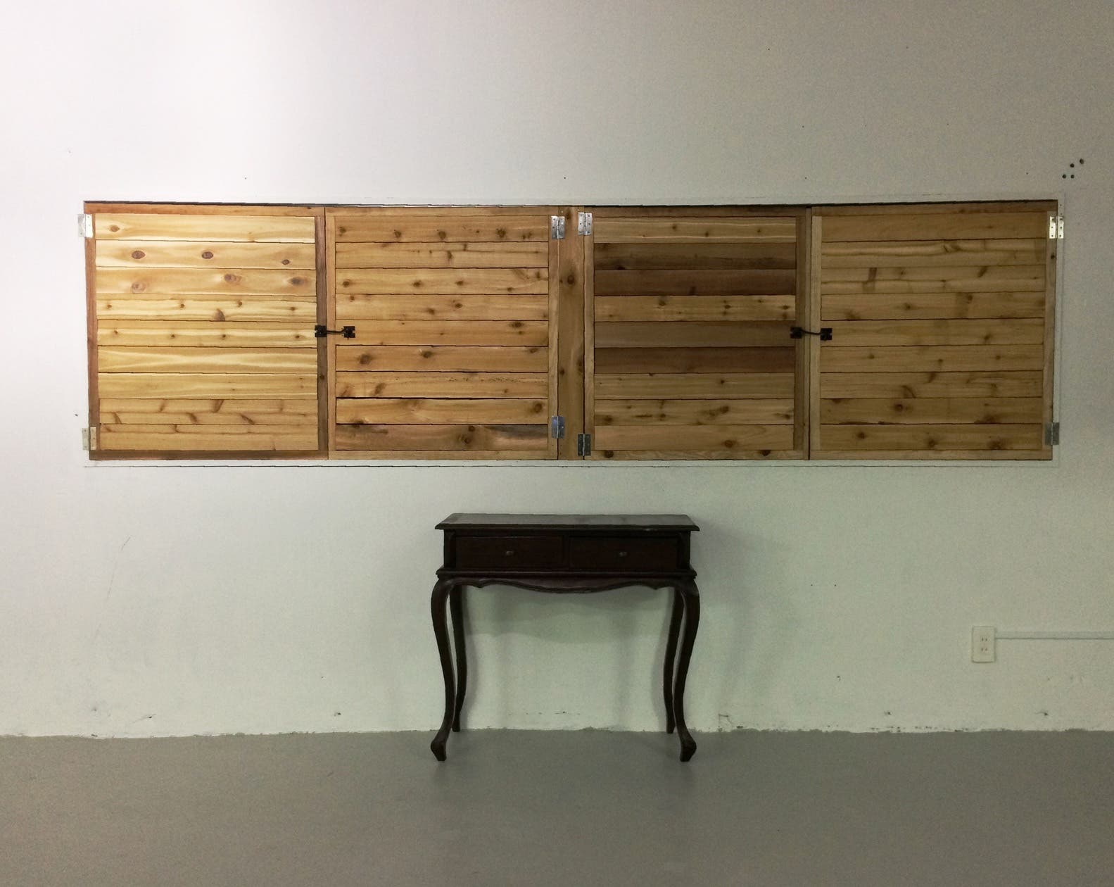 メイクスペース1箇所、自然光での撮影も可。 25坪の広々スペースです。の写真5