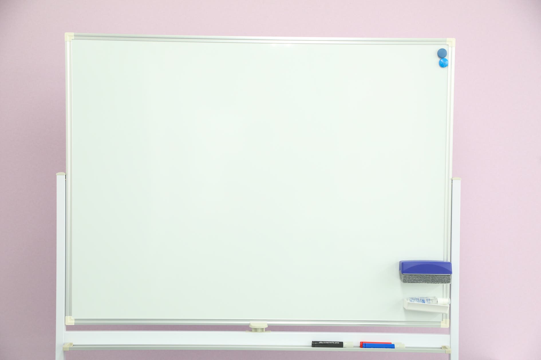 【旭橋駅徒歩3分】定員20+α名！プロジェクター含む備品・高速Wi-Fi無料！泉崎402会議室の写真15