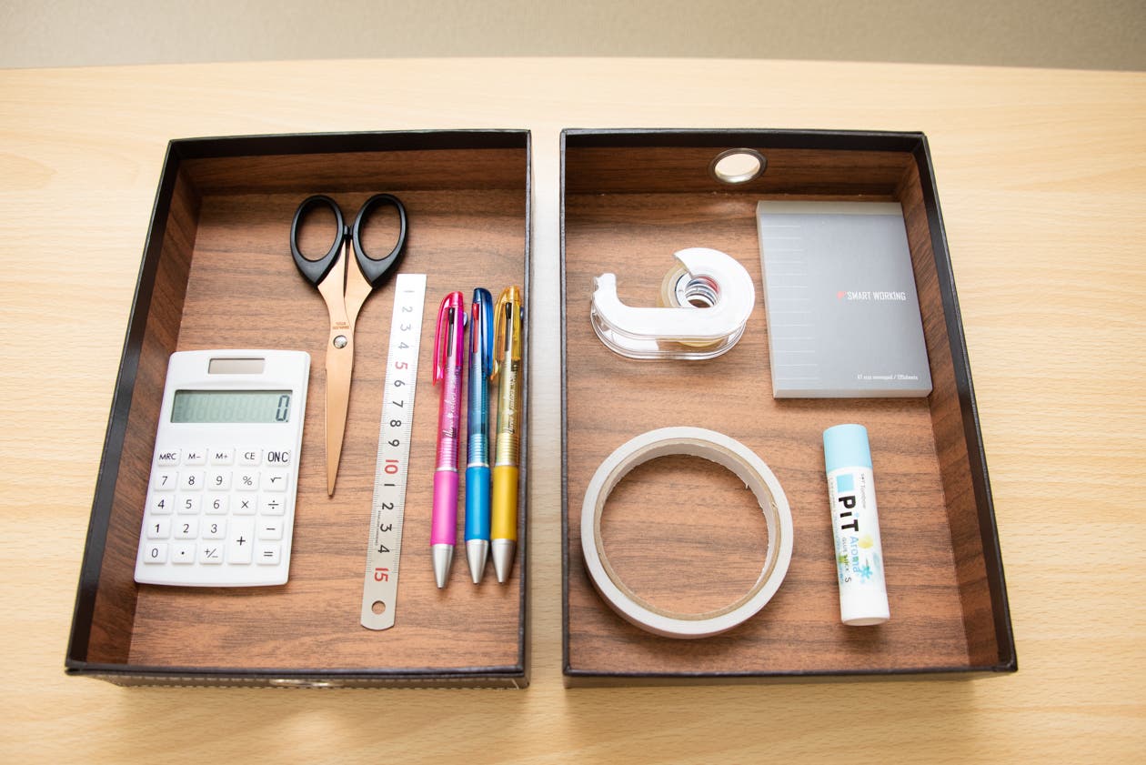 横浜駅2分！★3時間・6時間以上で割引★高速Wi-Fi！24時間営業！明るい完全個室！折り畳み机でレイアト自由！の写真10