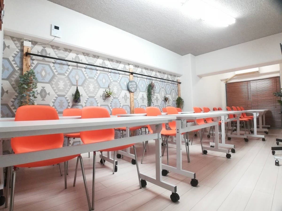 【定期除菌】★新大阪駅から一直線３分で迷わない！★２２名収容●【全て無料】WiFi＆大画面モニター等●会議室シャルム新大阪の写真17