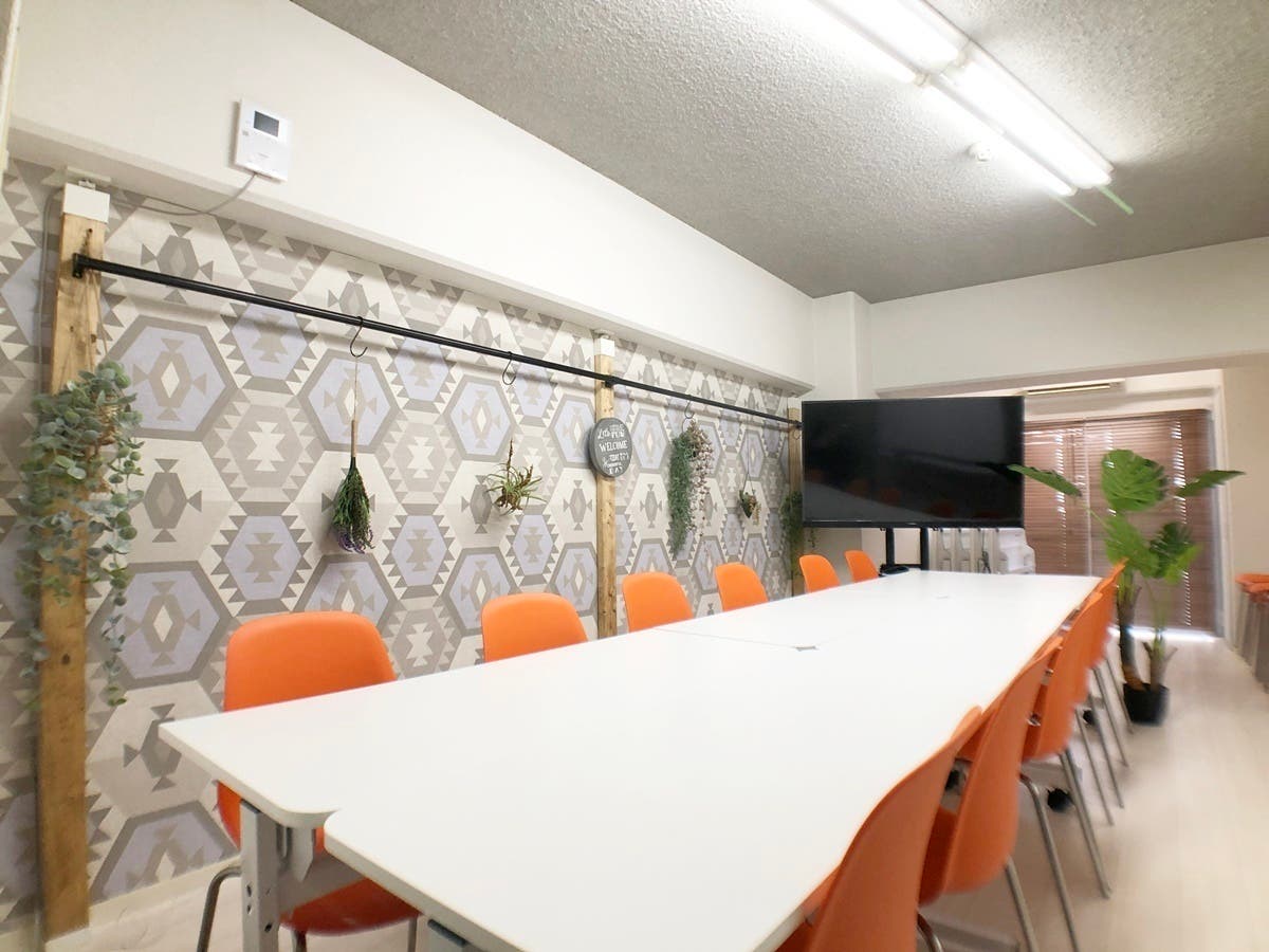 【定期除菌】★新大阪駅から一直線３分で迷わない！★２２名収容●【全て無料】WiFi＆大画面モニター等●会議室シャルム新大阪の写真8