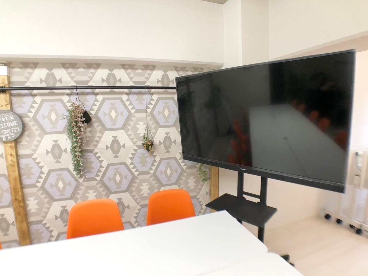 【定期除菌】★新大阪駅から一直線３分で迷わない！★２２名収容●【全て無料】WiFi＆大画面モニター等●会議室シャルム新大阪の写真10