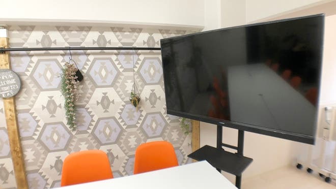 【定期除菌】★新大阪駅から一直線3分で迷わない!★22名収容●【全て無料】WiFi&大画面モニター等●会議室シャルム新大阪の写真10