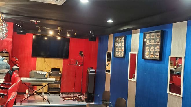 【横浜シールド】加熱式タバコ可🚭カフェ&バーベースの隠れ家スペースです☕🍷の写真2