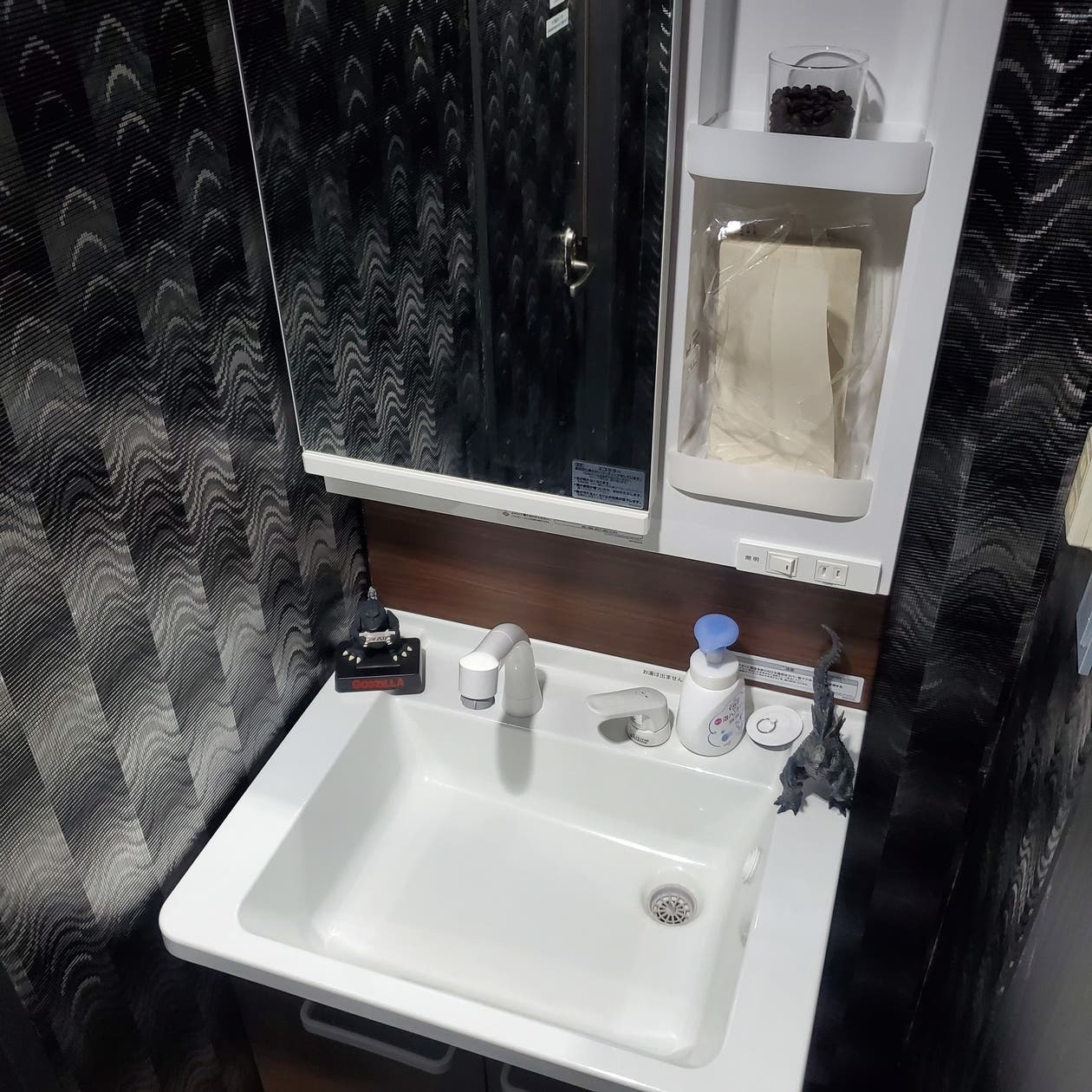 【横浜シールド】加熱式タバコ可🚭カフェ＆バーベースの隠れ家スペースです☕🍷の写真10