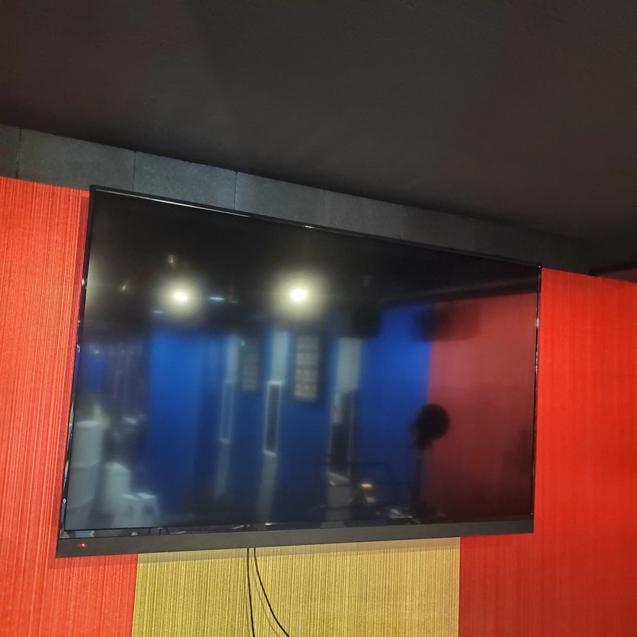 【横浜シールド】加熱式タバコ可🚭カフェ＆バーベースの隠れ家スペースです☕🍷の写真11