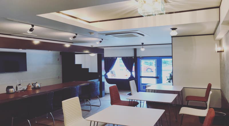 京都 東山区 東福寺にある喫茶店スペースです。会議やママ会、子供会にご利用ください。