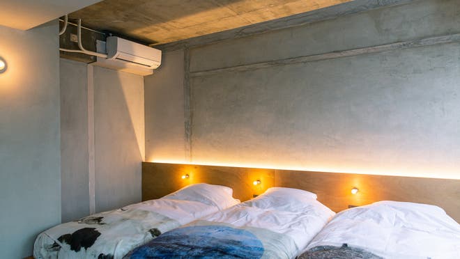 アーティストの住むホテルで、アート作品と共にゆったりかつ刺激的に過ごせる部屋2の写真2