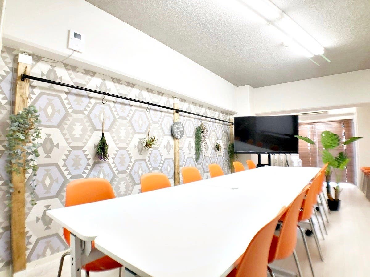 【定期除菌】★新大阪駅から一直線３分で迷わない！★２２名収容●【全て無料】WiFi＆大画面モニター等●会議室シャルム新大阪の写真5