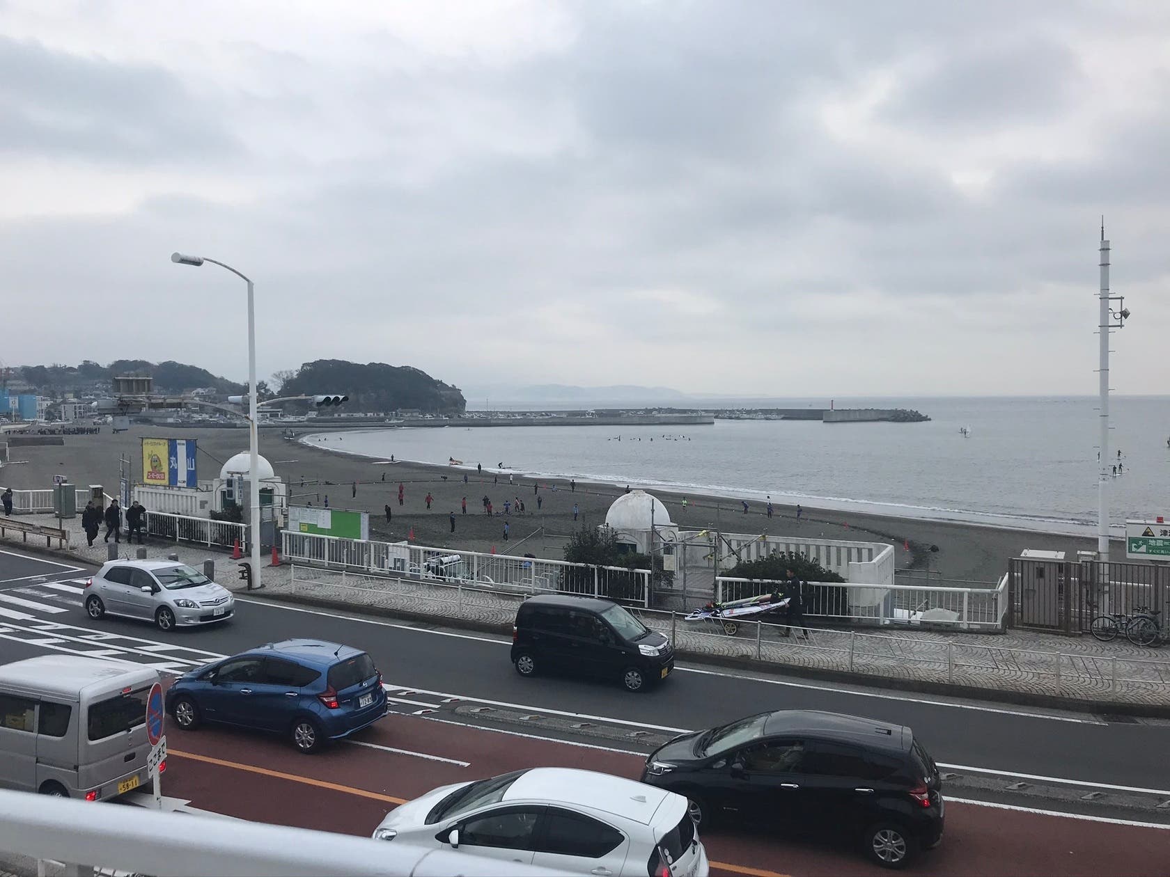 [湘南 片瀬江ノ島駅5分❗️浜まで30秒‼️] 海を一望できる最高のテラスもあるフリースペース‼️の写真10