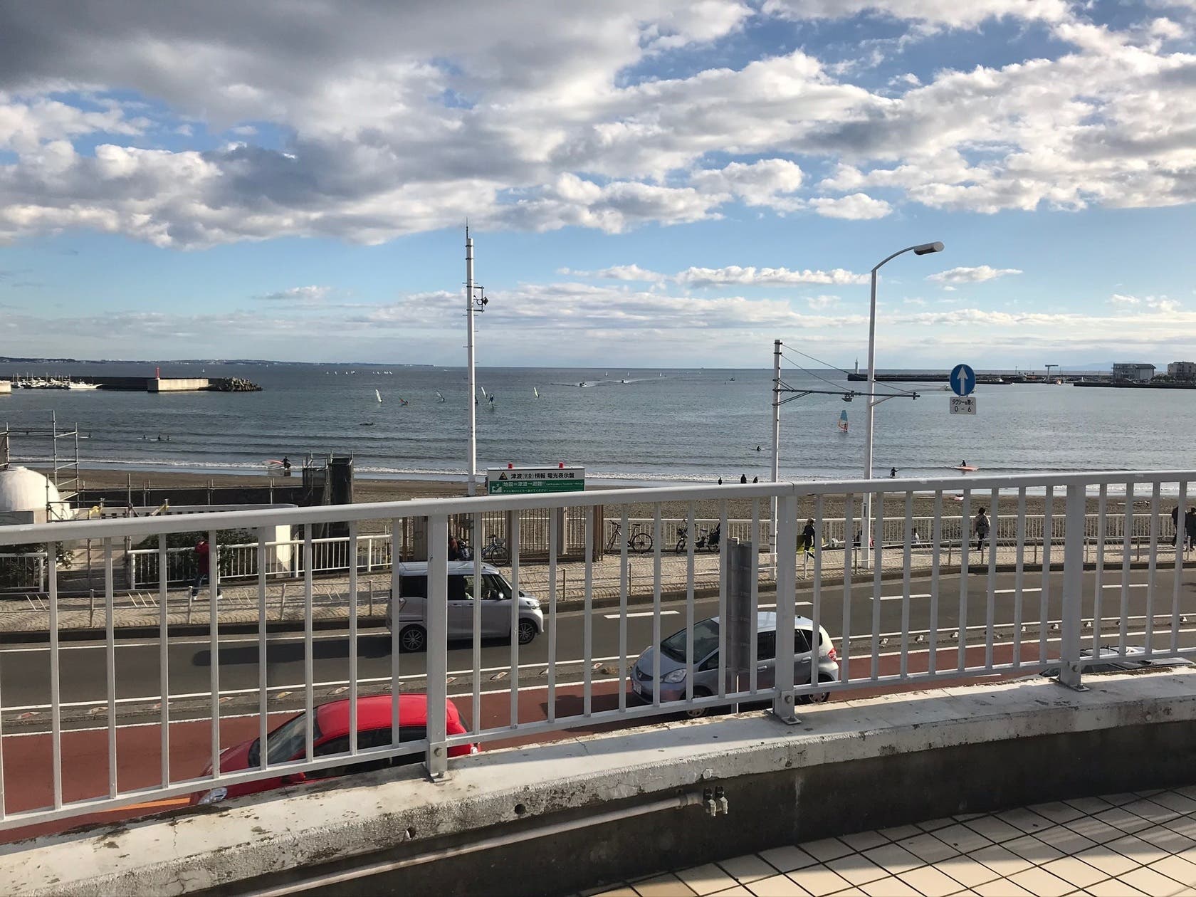 [湘南 片瀬江ノ島駅5分❗️浜まで30秒‼️] 海を一望できる最高のテラスもあるフリースペース‼️の写真8