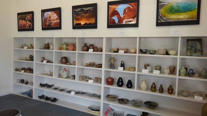 テーブル・16人分椅子常設でキッチン付き、会議等に多目的に使用出来ますの写真16