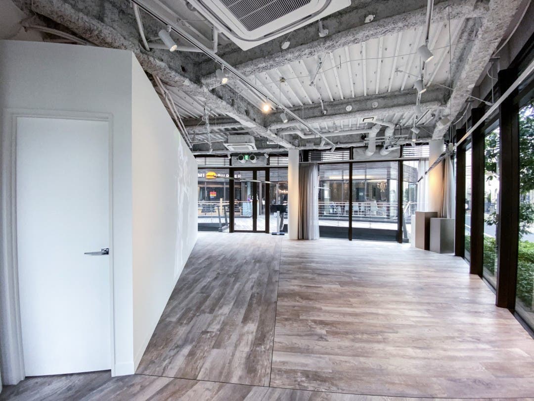 【表参道駅3分】自然光溢れるシンプルでハイセンスな空間で、ポップアップ、コスメ、ギャラリー、パーティー、展示会最適の写真4