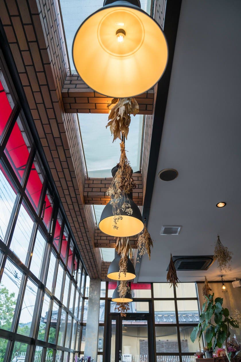 【京阪神宮丸太町エリア】テラス、プロジェクター、ピアノ付カフェスペース。パーティ・ロケ撮影・発表会などに！の写真5