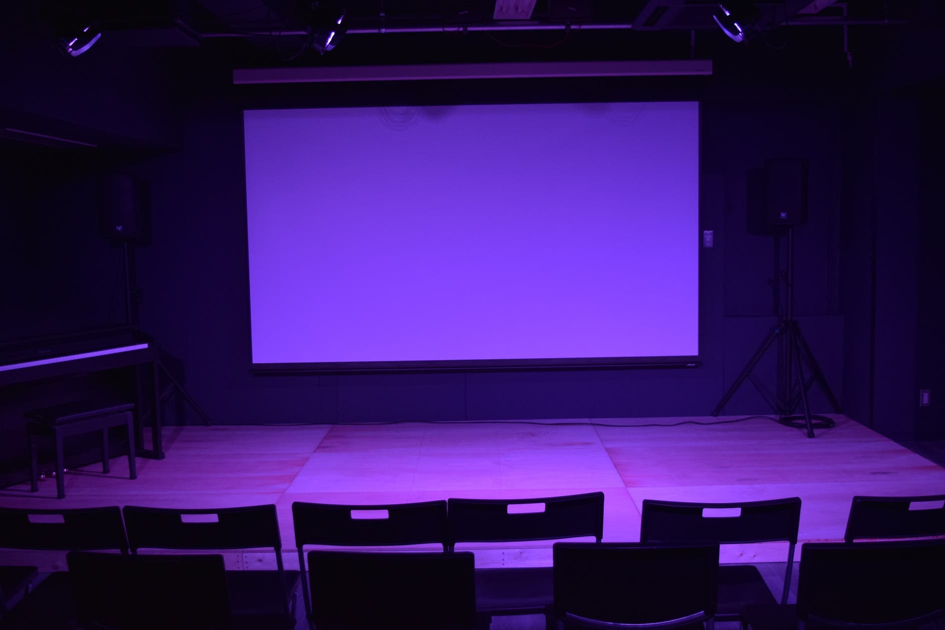 目黒駅からわずか6分！チワワだけど色々使えるマルチスタジオ！小規模なライブやセミナー、動画配信まで！の写真6