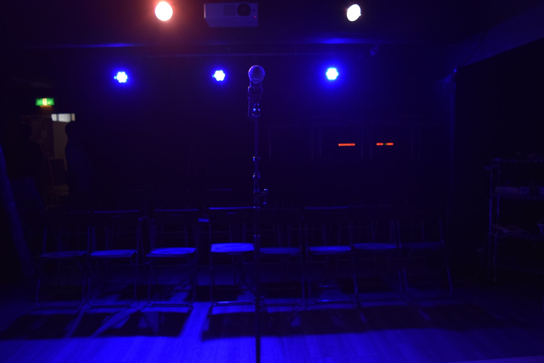 目黒駅からわずか6分！チワワだけど色々使えるマルチスタジオ！小規模なライブやセミナー、動画配信まで！の写真10