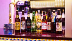 神戸初の卓球バー「Bigwave」です。当店では卓球台2台とラケット40本をご用意しております!の写真2