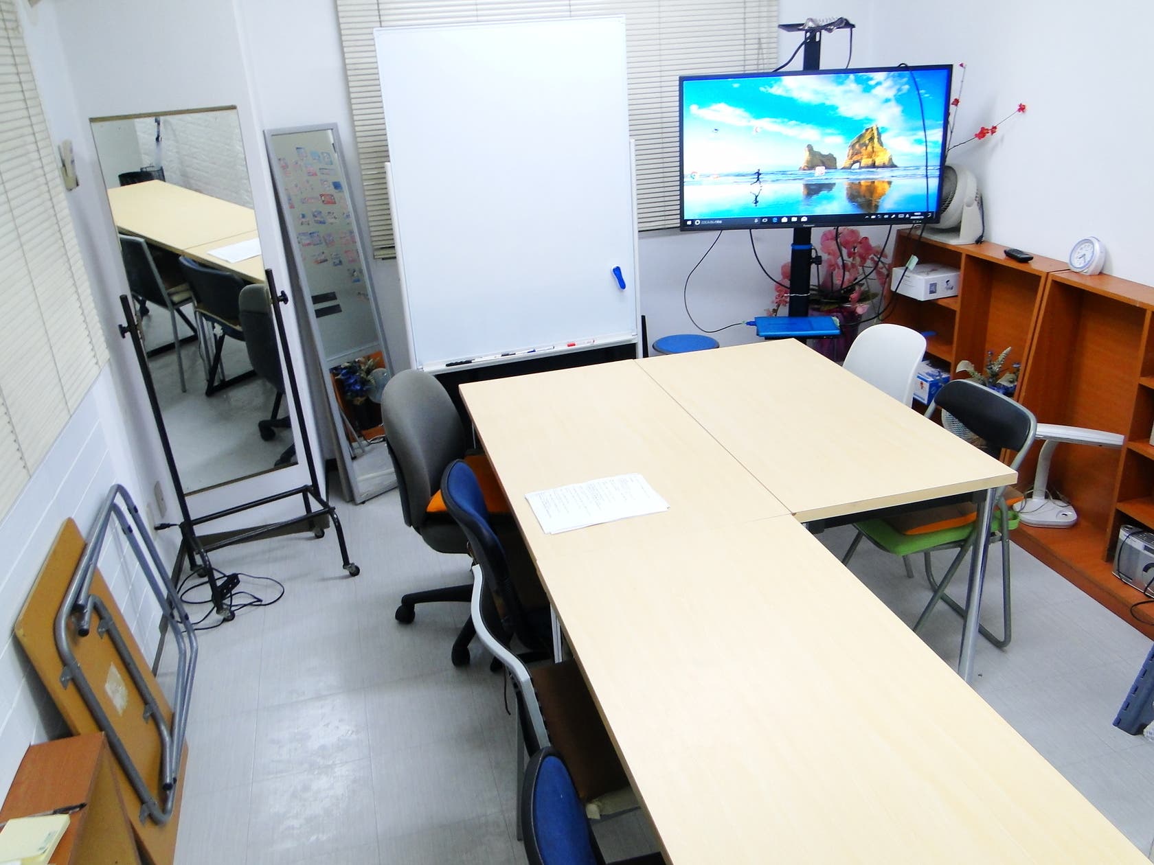 ⭐【新宿駅西口7分】小滝通り沿い【大久保南口3分】⭐ボードゲーム、📶光回線,多目的,動画配,勉強会,セミナー,衣装合わせ,商談の写真2