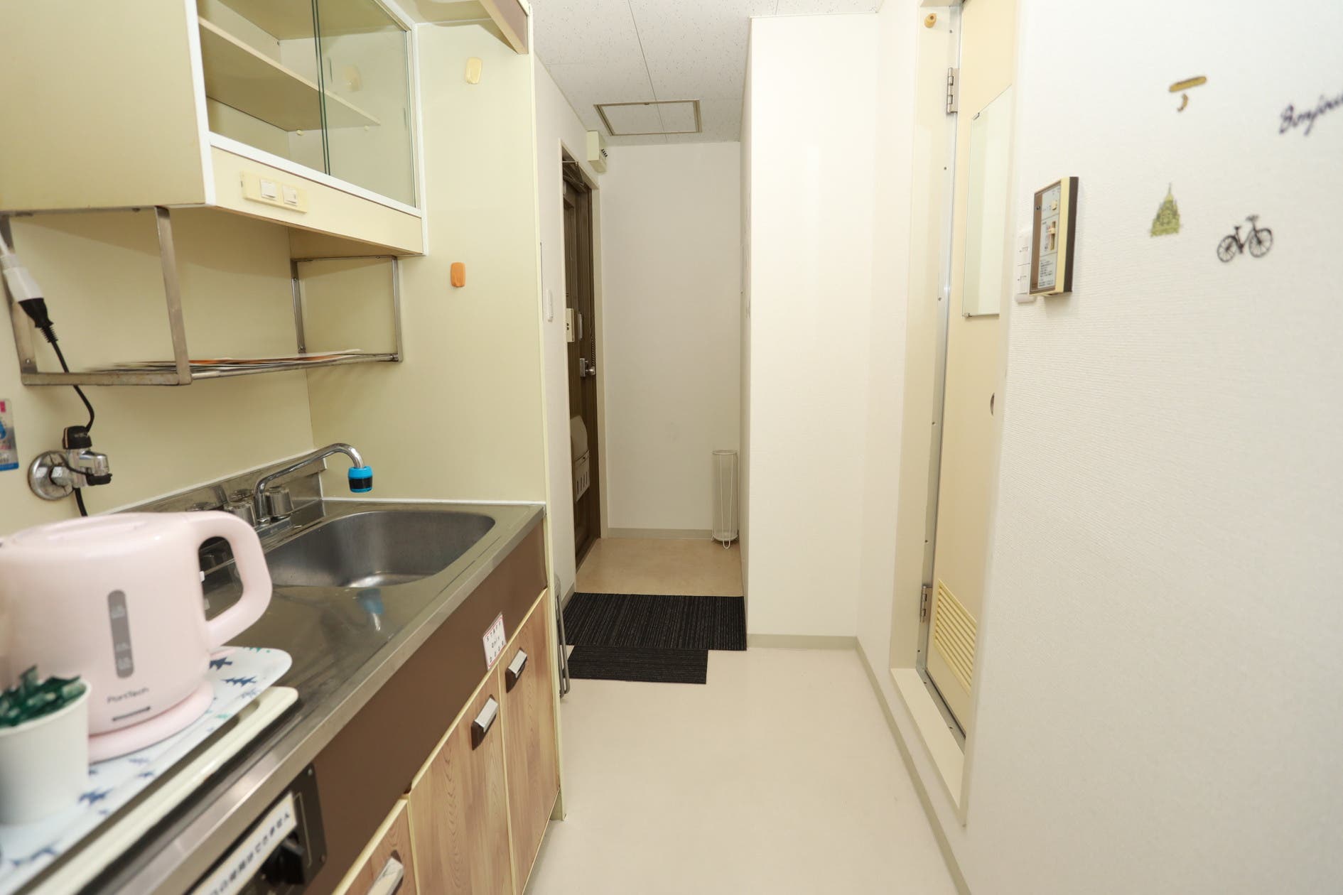 【京都駅前ステーション302】駅出口から徒歩４分のテレワーク応援スペース！会議に集まりにワークに勉強会に趣味作業にも最適の写真14