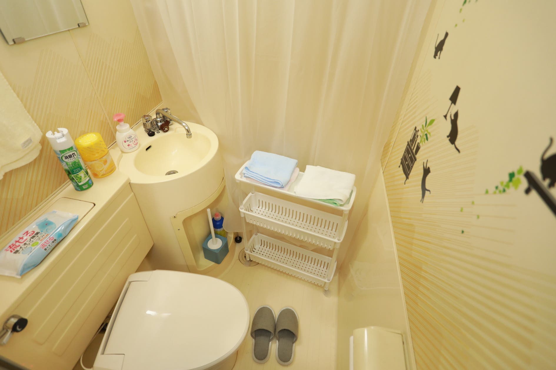 【京都駅前ステーション302】駅出口から徒歩４分のテレワーク応援スペース！会議に集まりにワークに勉強会に趣味作業にも最適の写真17