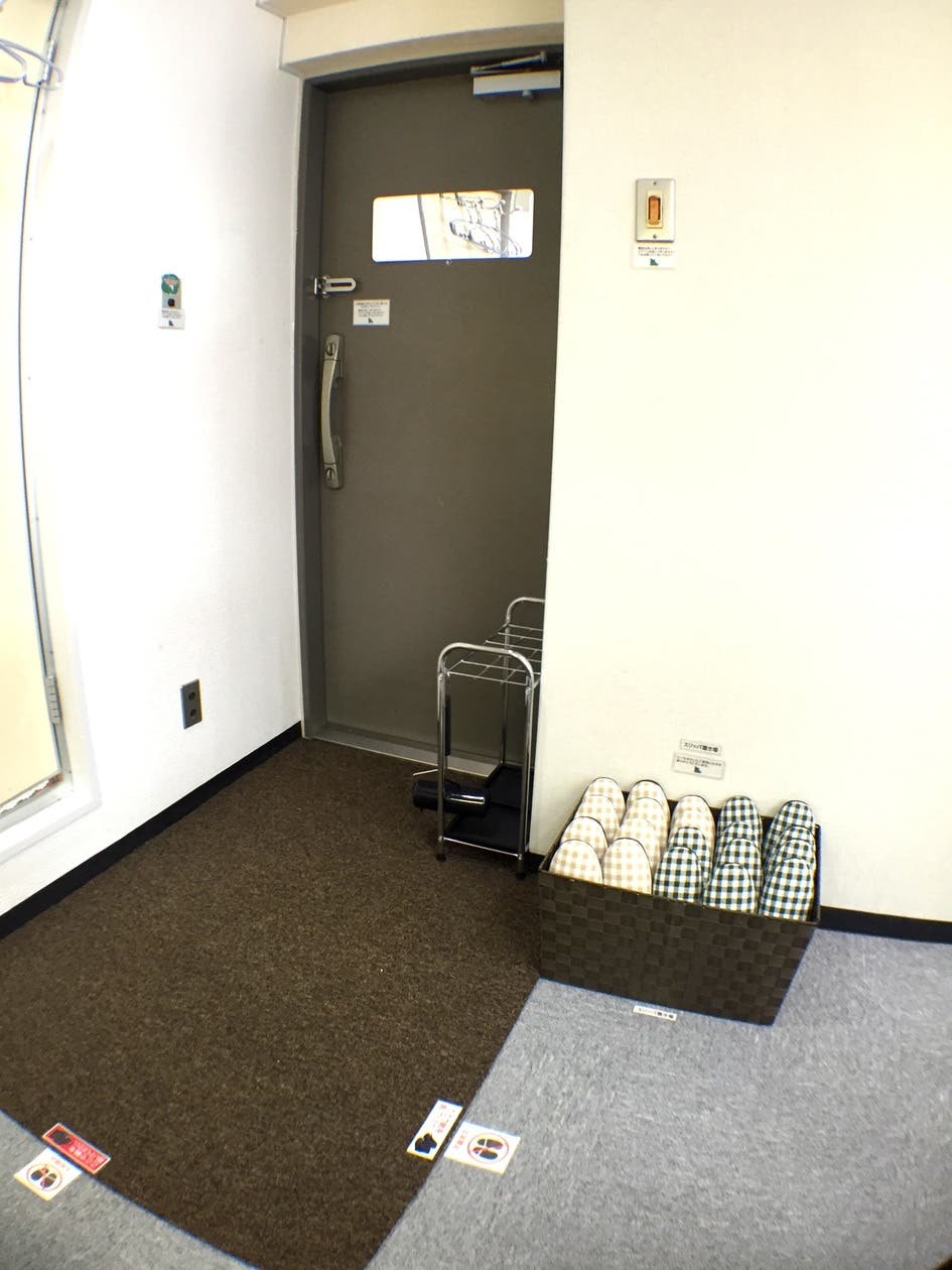 【新宿西口駅近】プロジェクター・WiFi全て無料！ふれあい貸し会議室 新宿B-801（旧ワンコイン会議室新宿 新宿西口会議室A）の写真16