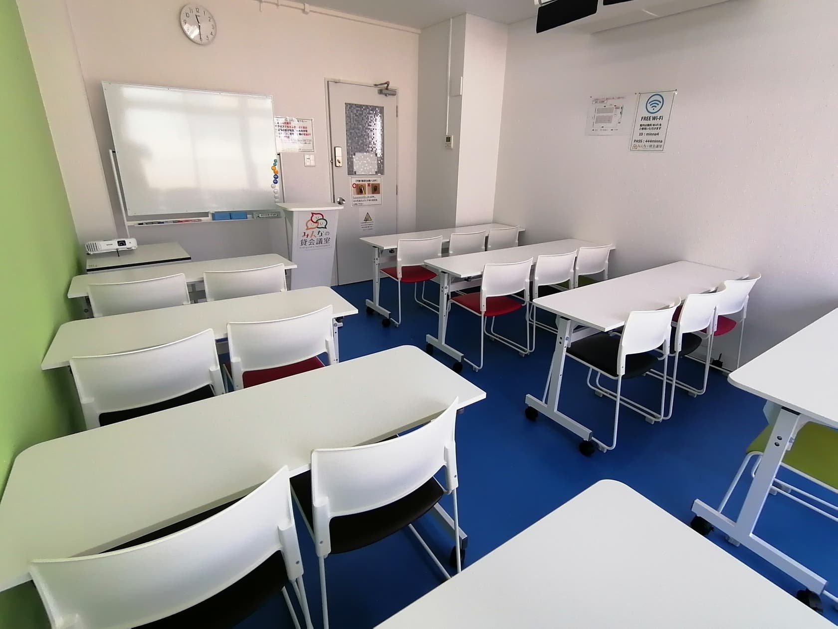 【旭橋駅徒歩3分】定員20+α名！プロジェクター含む備品・高速Wi-Fi無料！泉崎402会議室の写真7