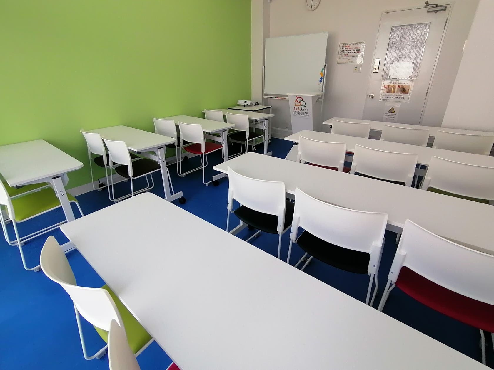 【旭橋駅徒歩3分】定員20+α名！プロジェクター含む備品・高速Wi-Fi無料！泉崎402会議室の写真5