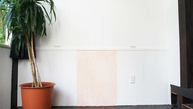 渋谷駅徒歩3分|画廊を再現した撮影スタジオ|白基調の空間はあらゆる撮影に対応可|大量のアンティーク額縁|自然光◎|Cstの写真14