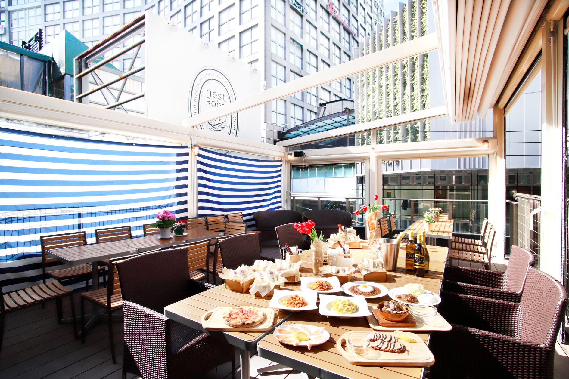 【新宿駅南口1分】★カフェテラス★高島屋・Newman前【立地抜群】の写真5