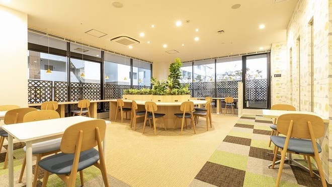 【センター北駅1分】8名用会議室#Wi-Fi#電源#フリードリンク#コンシェルジュ#ホワイトボードの写真2