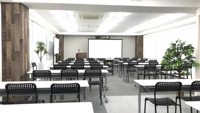 ◆エブリグランデ新大阪◆広々100㎡&54名テーブル着席❗️新大阪駅東口徒歩0分❗️超高速NURO光WiFi✨の写真3