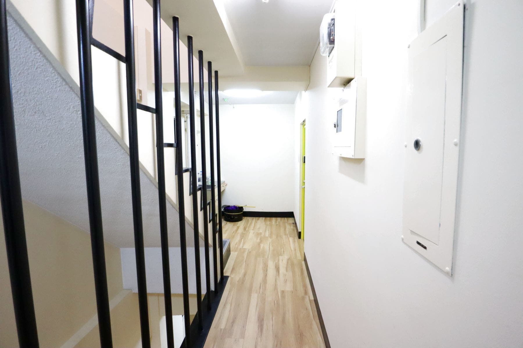 超高速光回線・Wi-Fi/大型モニタ/感染症対策グッズ/即予約★神田駅徒歩3分のテラス＆応接付き会議室の写真23