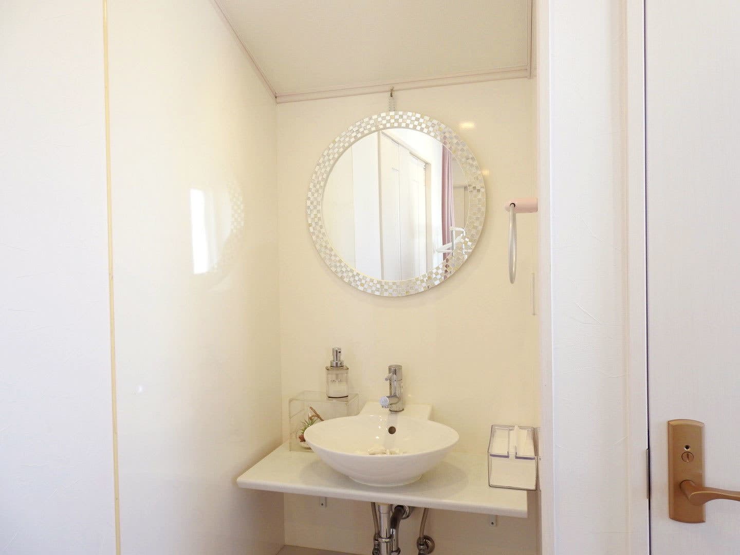 【ファレ・カナニ 練馬大泉学園】自然光が入る明るい静かなスタジオ。ダンス・撮影・会議などにの写真27