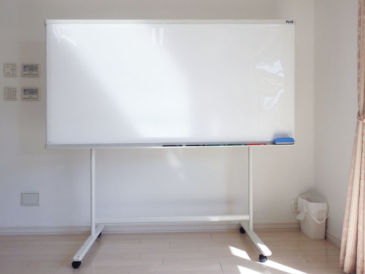 【ファレ・カナニ 練馬大泉学園】自然光が入る明るい静かなスタジオ。ダンス・撮影・会議などにの写真11