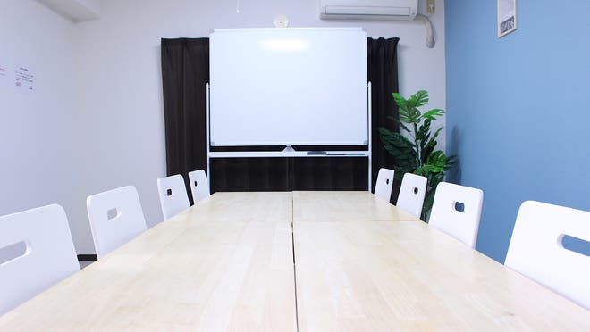 船橋駅徒歩3分!船橋で最も駅に近いスペース♪会議、撮影、ボードゲーム、などで利用可能!WIFI、プロジェクター等無料!光回線の写真3