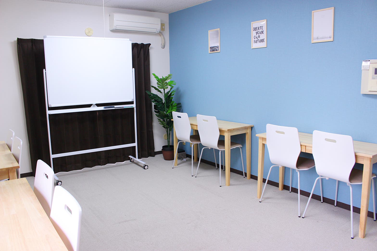 船橋駅徒歩３分！船橋で最も駅に近いスペース♪会議、撮影、ボードゲーム、などで利用可能！WIFI、プロジェクター等無料！光回線の写真6