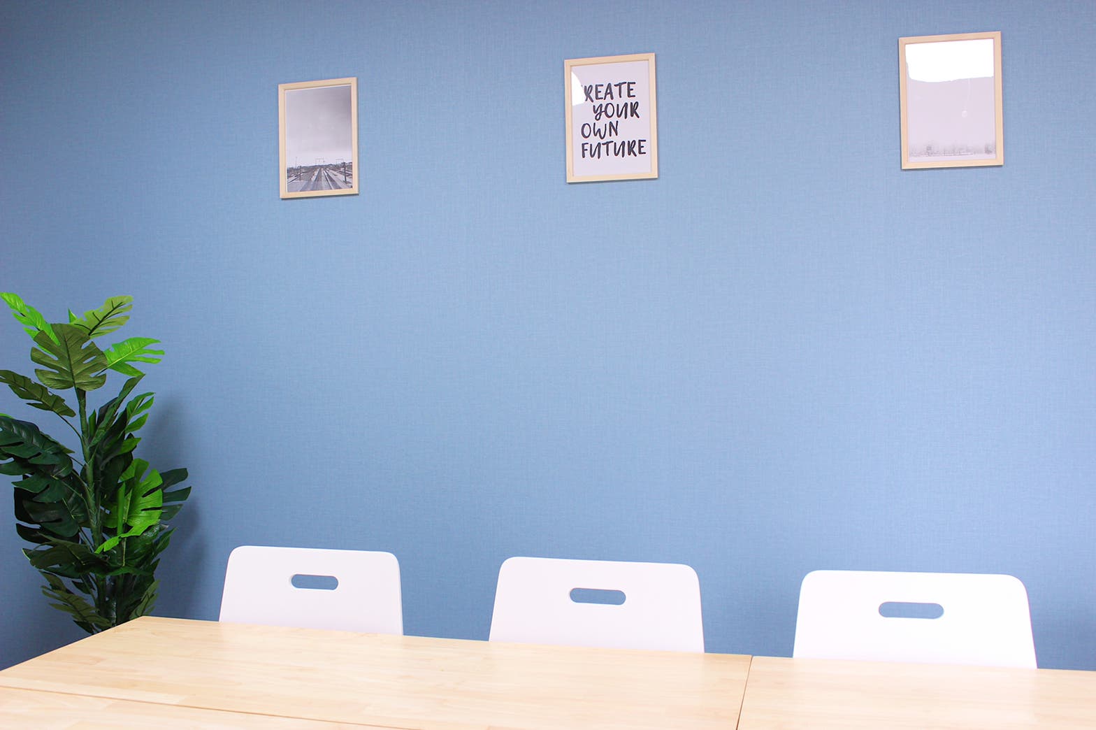 船橋駅徒歩３分！船橋で最も駅に近いスペース♪会議、撮影、ボードゲーム、などで利用可能！WIFI、プロジェクター等無料！光回線の写真7