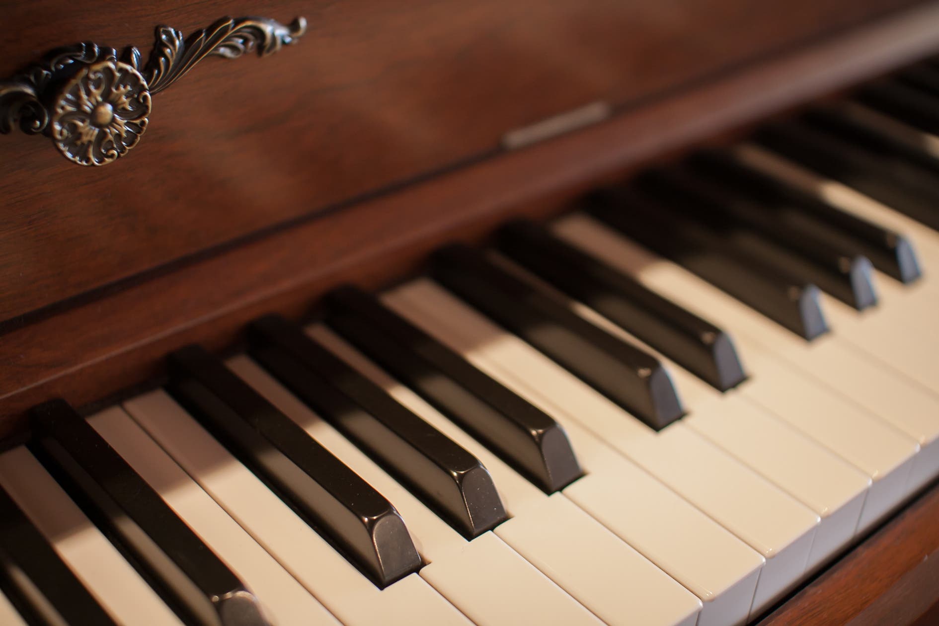 アップライトピアノ　★日曜は貸出不可★の画像2