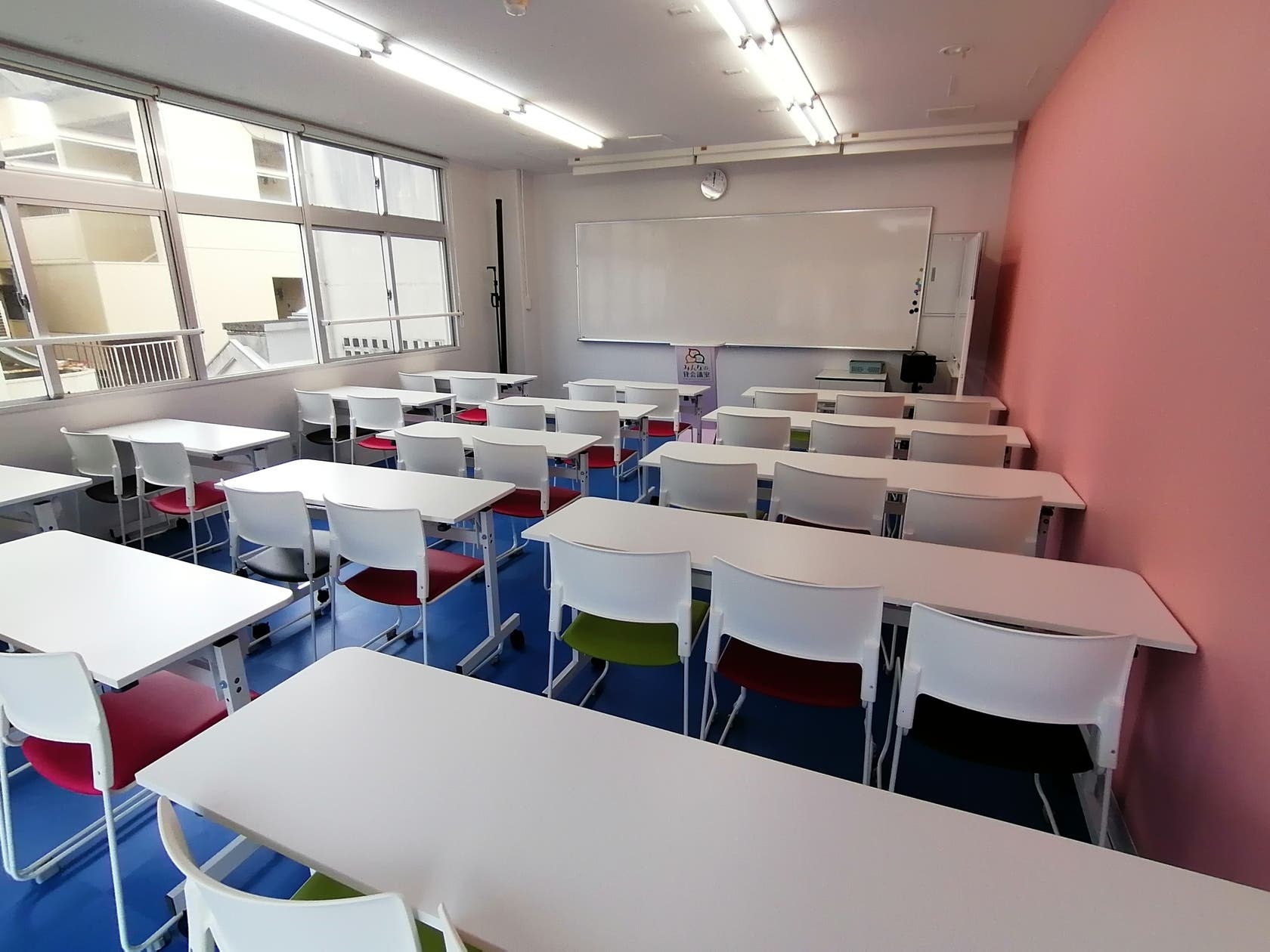 【旭橋駅徒歩3分】定員33+α名！プロジェクター含む備品・高速Wi-Fi無料！泉崎602会議室の写真13