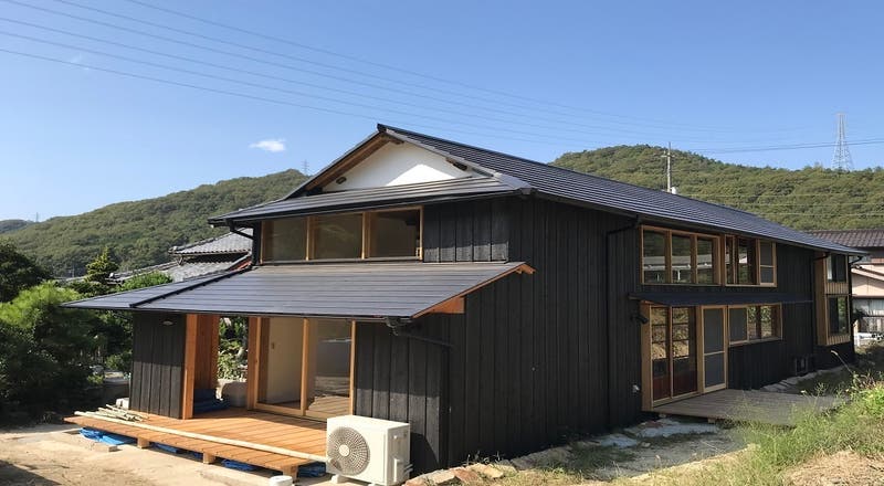 里山の麓の隠れ家的古民家