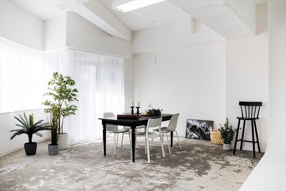 【24時間/大阪市西区】大型白ホリゾントと自然光の撮影・イベントスタジオ「UTSUBO STUDIO 3」（ウツボスタジオ3）の写真6