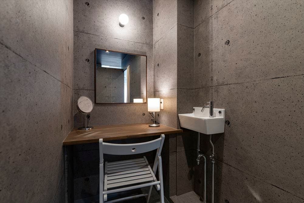 【24時間/大阪市西区】大型白ホリゾントと自然光の撮影・イベントスタジオ「UTSUBO STUDIO 3」（ウツボスタジオ3）の写真9