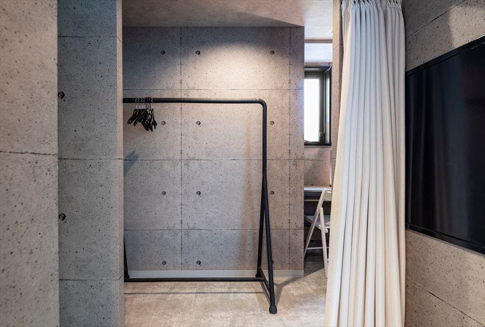 【24時間/大阪市西区】大型白ホリゾントと自然光の撮影・イベントスタジオ「UTSUBO STUDIO 3」（ウツボスタジオ3）の写真10