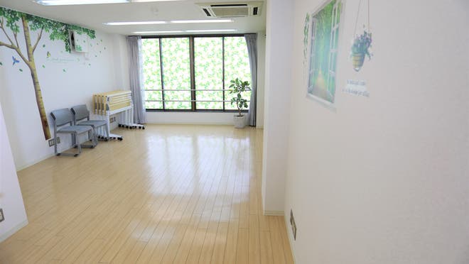 【京都・西大路駅前八条】駅から徒歩4分のフリースペース☆彡最大20名収容可能で会議や趣味やパーティー使用も可能!の写真2