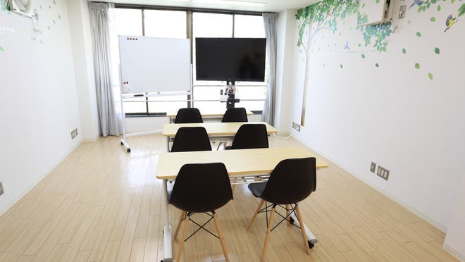 【京都・西大路駅前八条】駅から徒歩4分のフリースペース☆彡最大20名収容可能で会議や趣味やパーティー使用も可能!の写真5