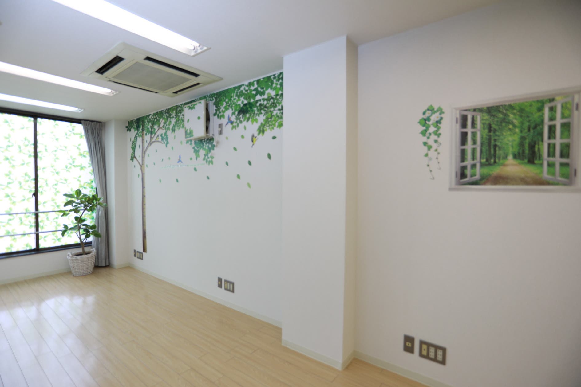 【京都・西大路駅前八条】駅から徒歩４分のフリースペース☆彡最大２０名収容可能で会議や趣味やパーティー使用も可能！の写真6